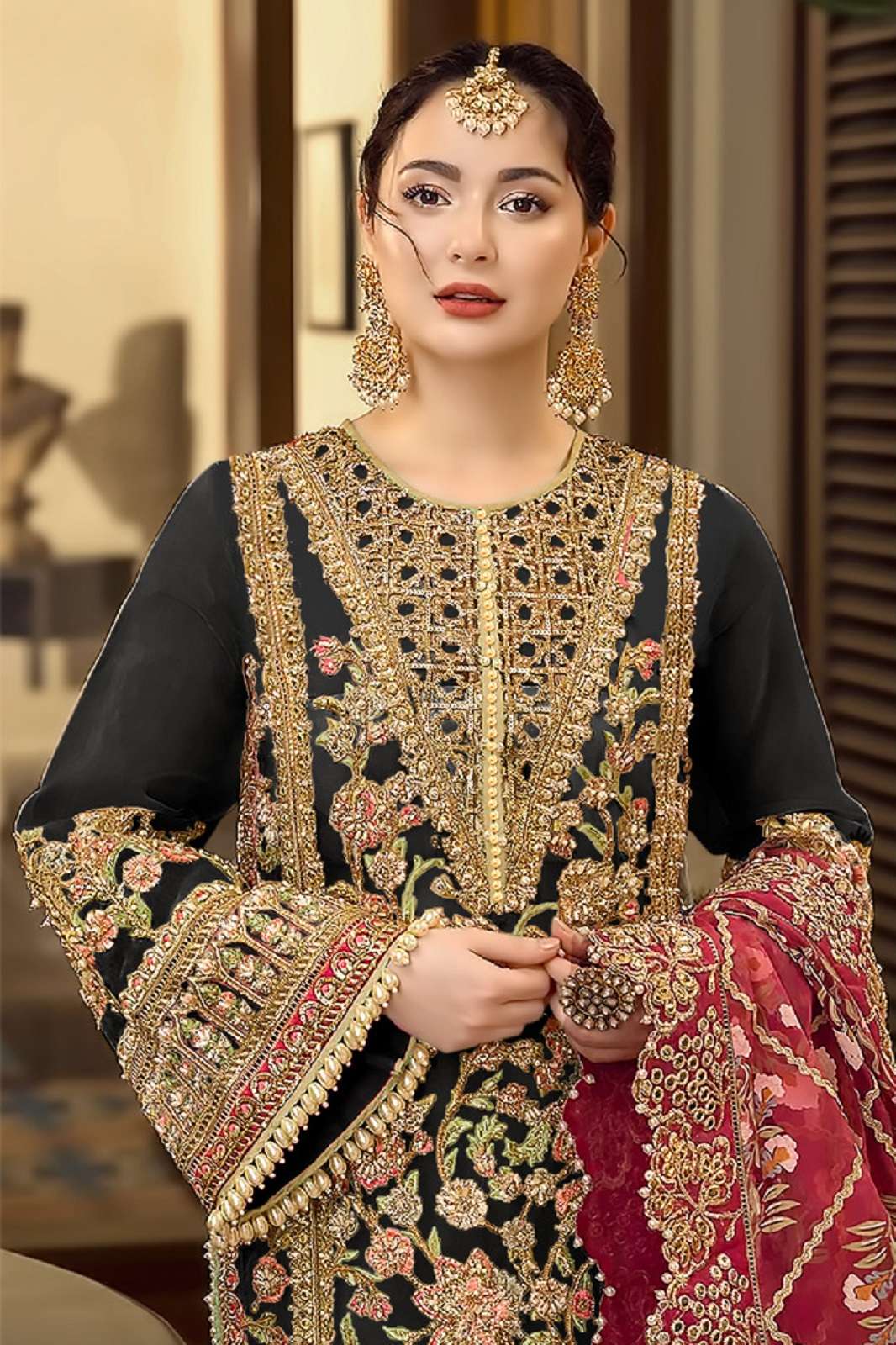 SHREE FAB K 1815 DESIGNER PAKISTANI SUITS