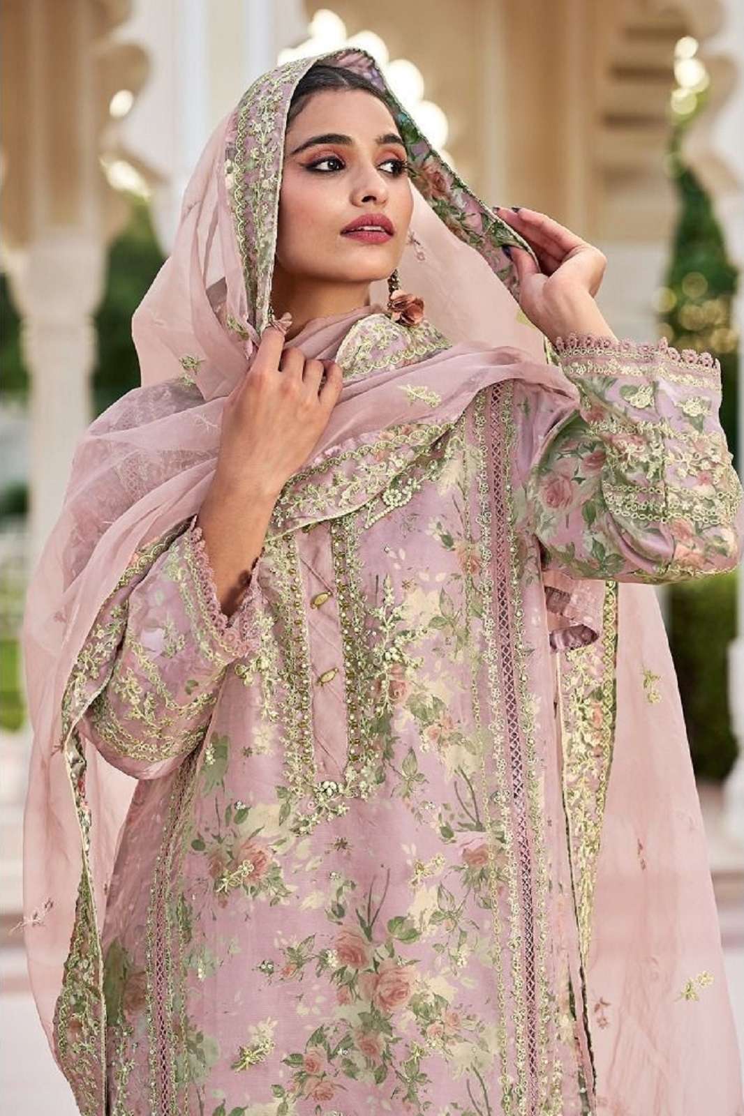 SHREE FAB R 1142 READYMADE PAKISTANI SALWAR SUITS
