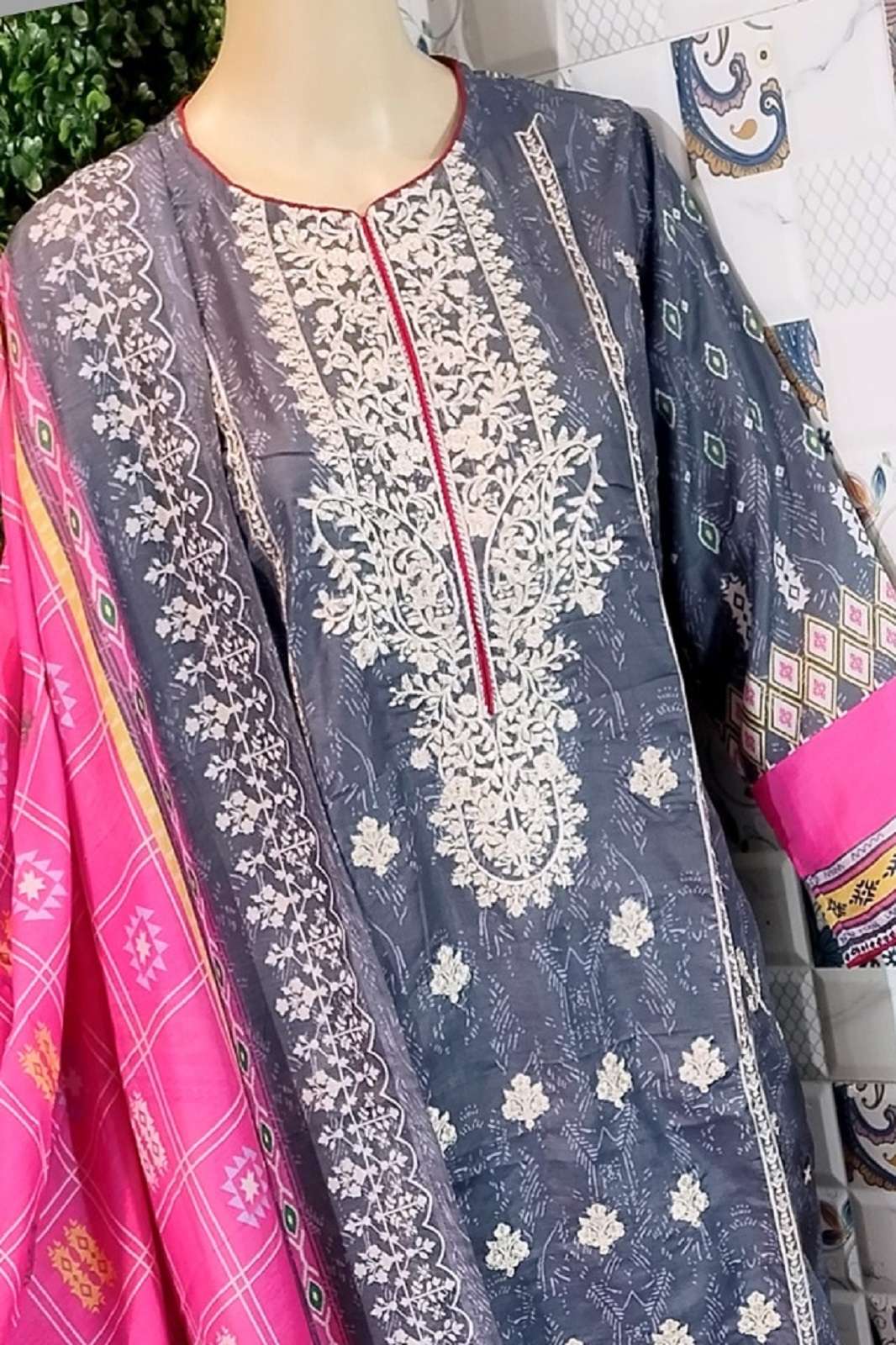 ZARQUASH AALIYA VOL 8 READYMADE PAKISTANI SUITS