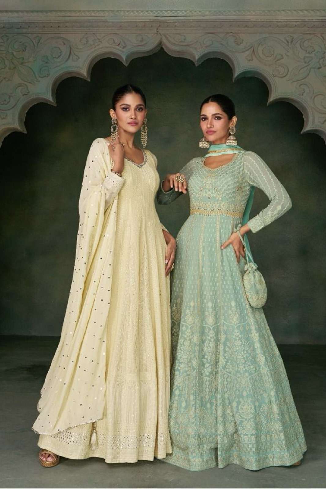 SAYURI DESIGNER NAYAAB DESIGNER WEDDING GOWNS