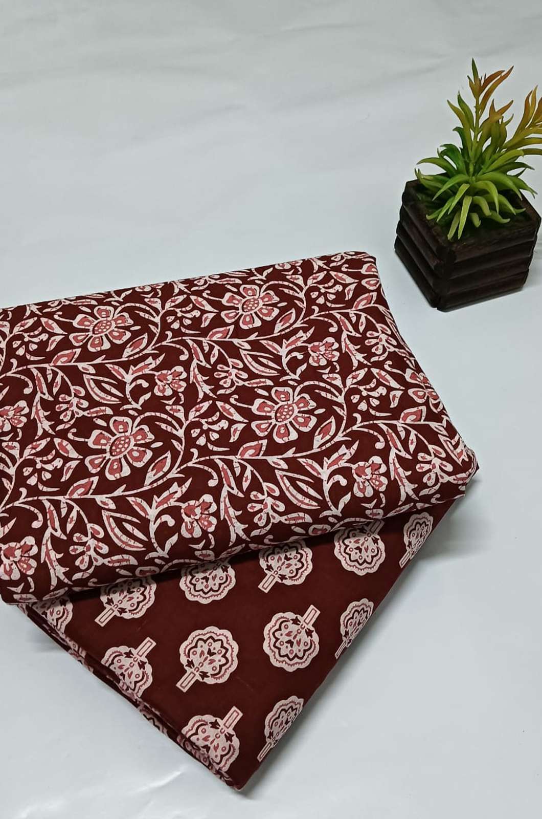 Shri Balaji Emporium 3971b Hand Block Print Cotton Runinig Fabric Unstitched Suit