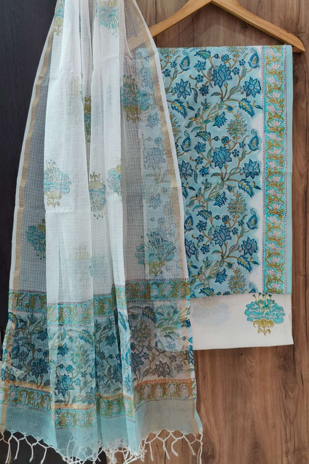 Shri Balaji Emporium 6928A Hand Block Printed 100% Pure Cotton Suit