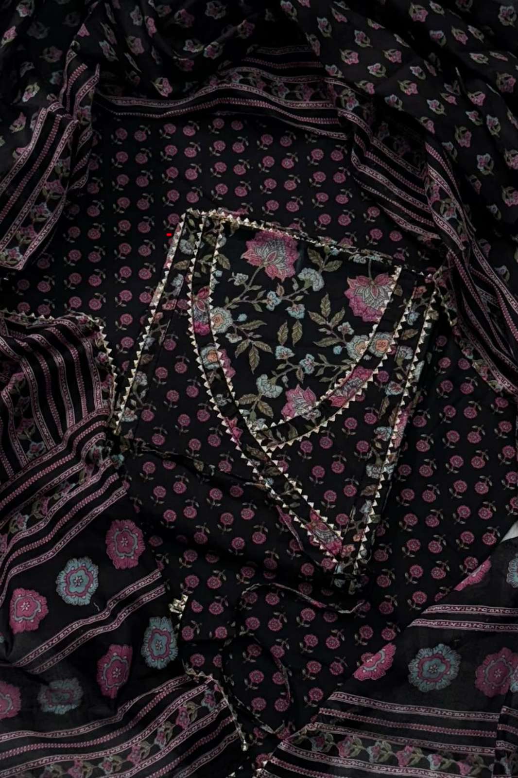 Shri Balaji Emporium 8287 Beautiful Pure Cotton Suit with Tessal & Gota ...