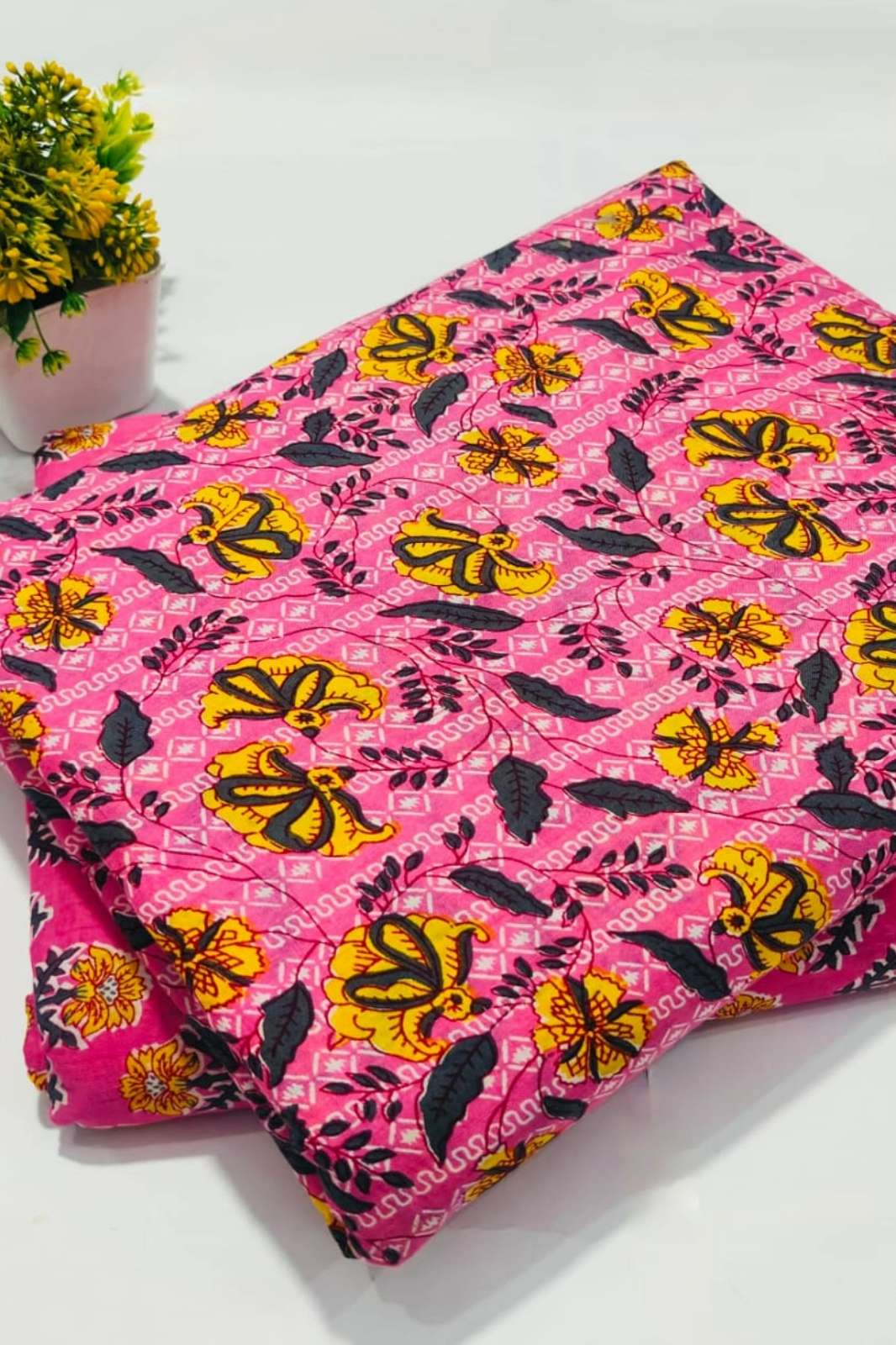 Shri Balaji Emporium 10004A Hand Block Print Handloom cotton Running Fabric