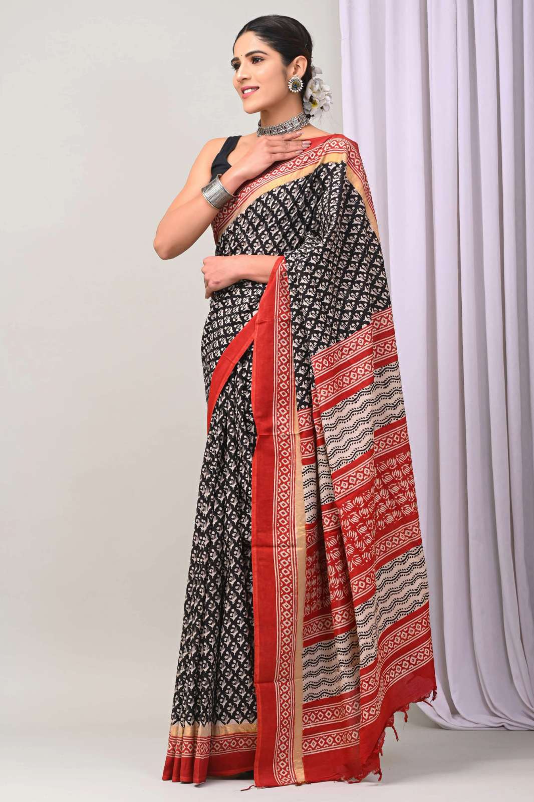 Shri Balaji Emporium 10069A Handloom Assam Silk Beautiful Printed Saree