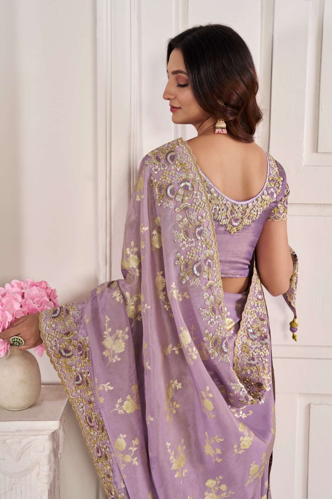 Shri Balaji Emporium NOOR HIT This beautiful Silk Saree is the epitome of elegance, perfect for ...