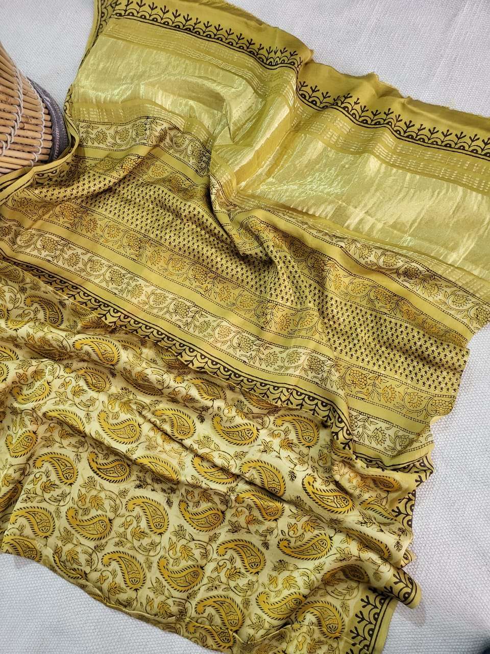 Shri Balaji Emporium 6107 Soft Tissue Silk Pallu Golden Zari Pure Modal ...